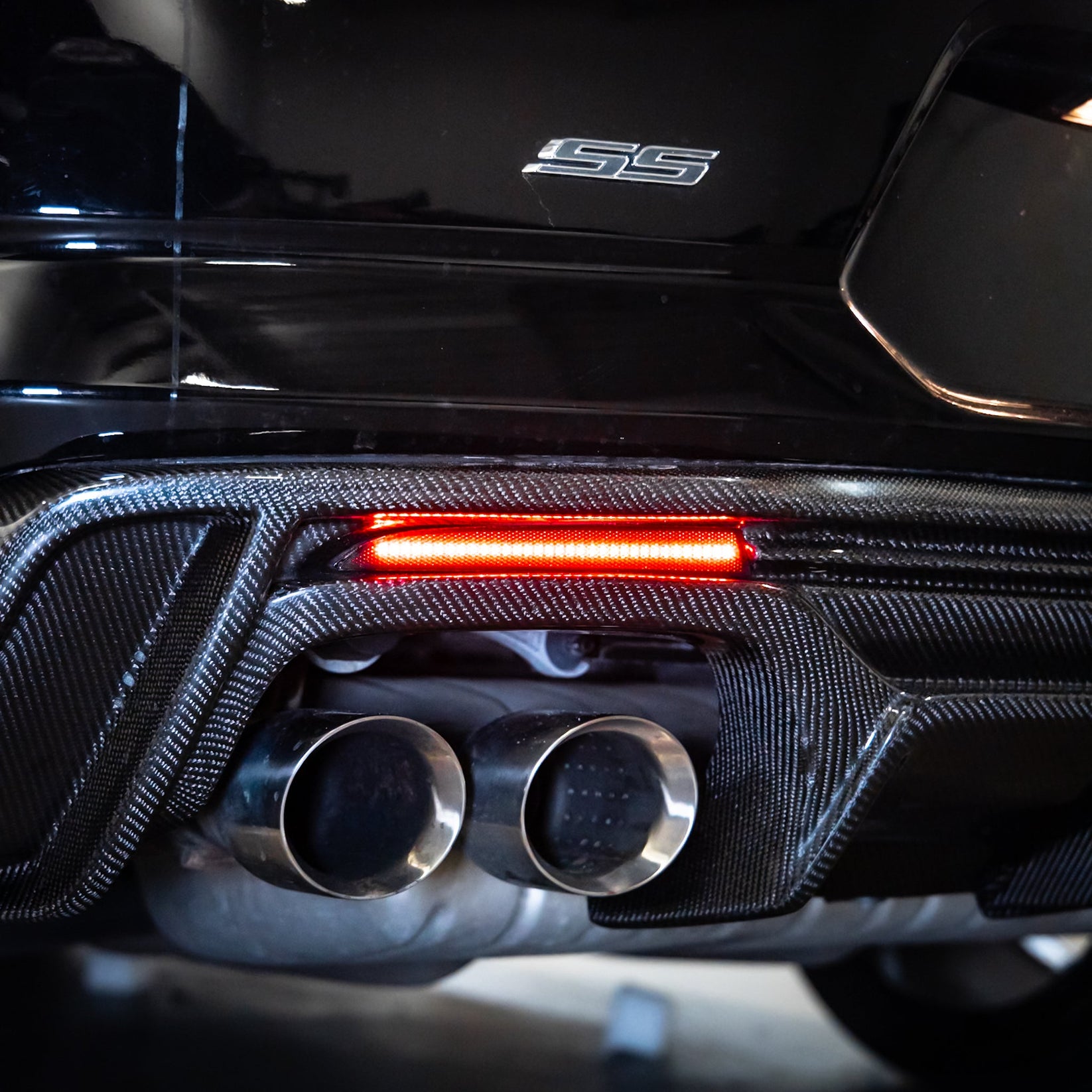 2016-2025 Chevy Camaro Diffuser Smoke LED Rear Reflectors (Pair) – NTXGlow